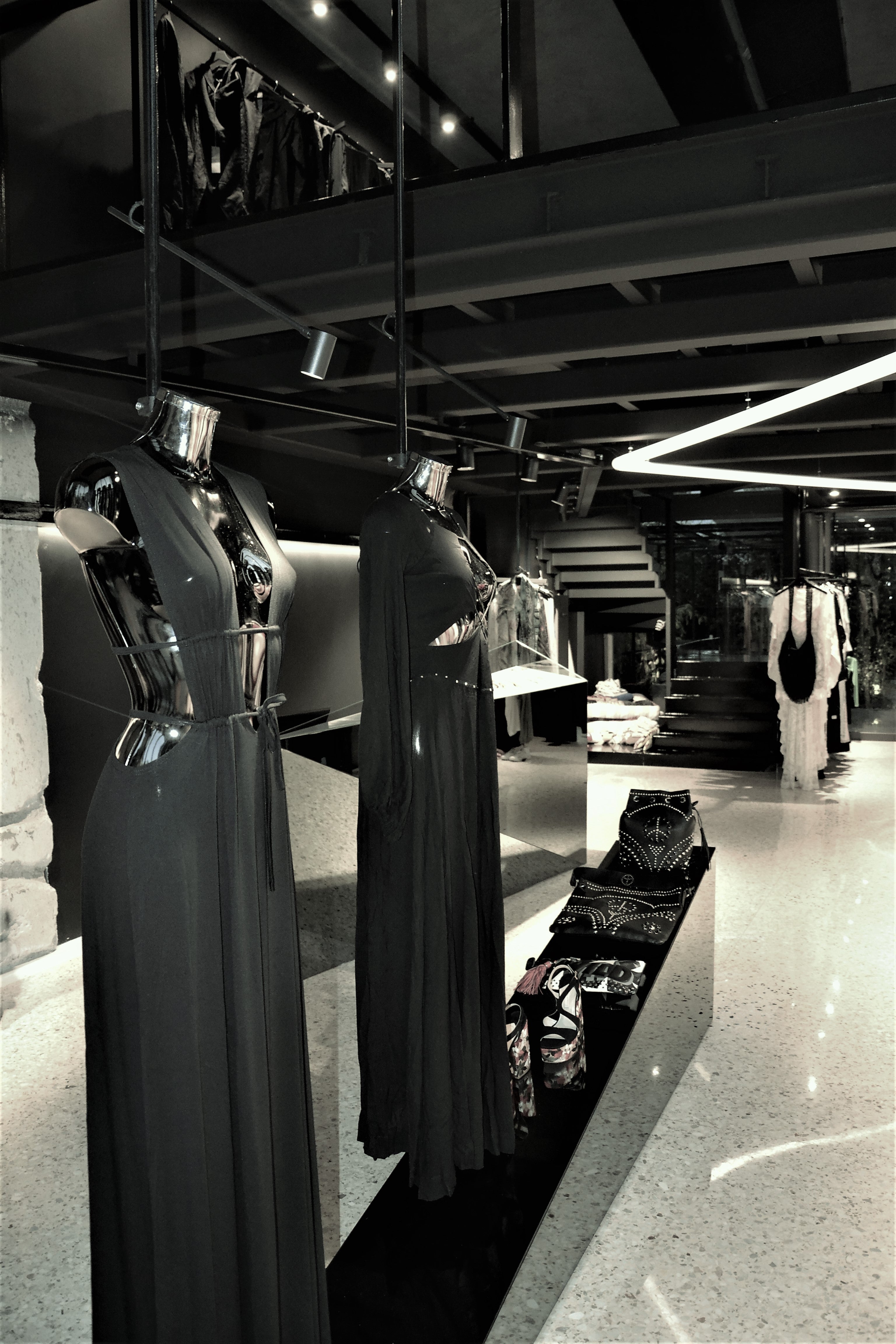 OUR STORES – White Boutiques